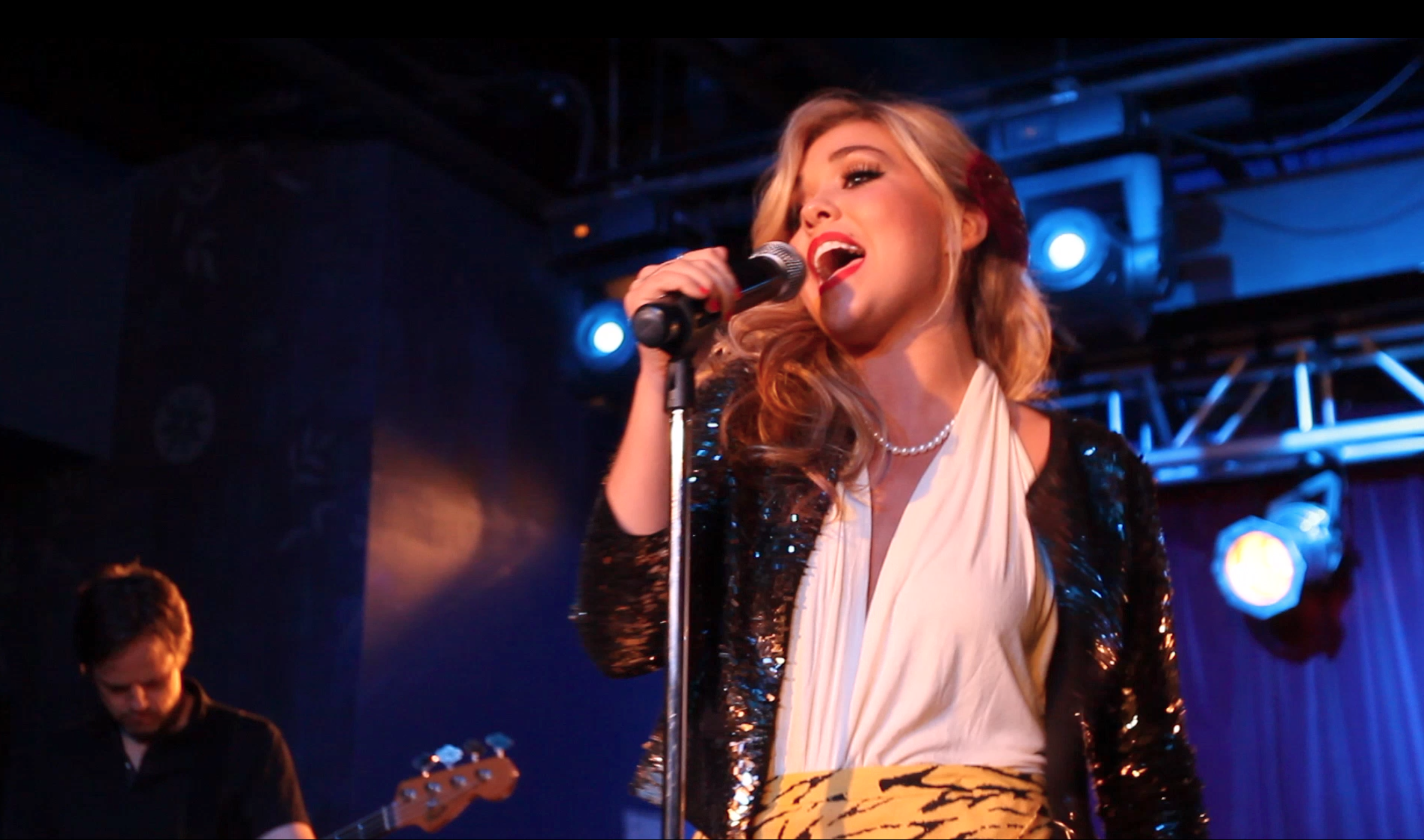 Bean’s Pop Star Style | YouPlusStyle